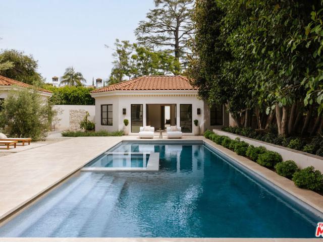 906 N Beverly Drive
