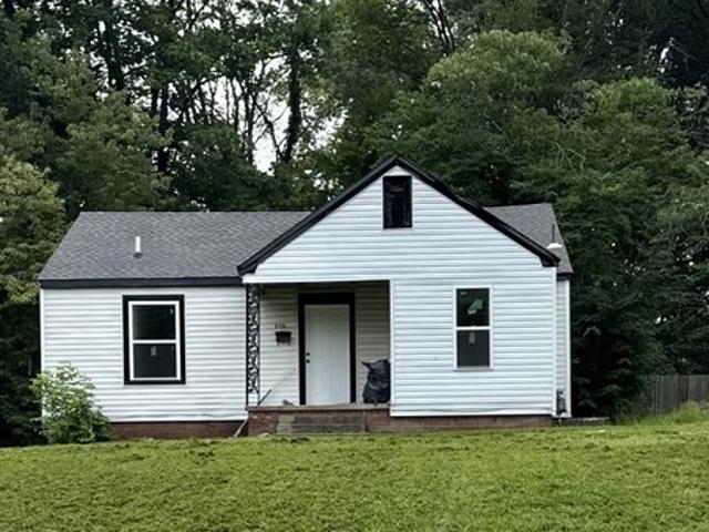 906 N Royal St, Jackson, TN 38301