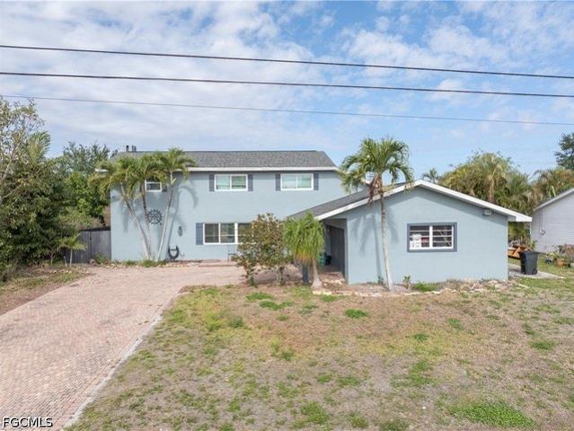 906 NE 2nd Ave, Cape Coral, FL 33909