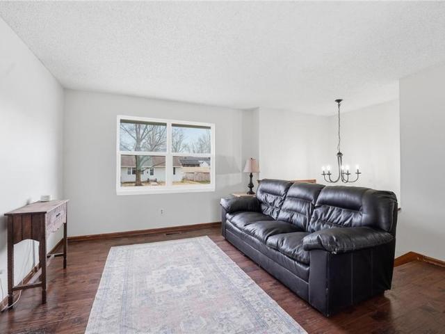 906 NE 67th Place