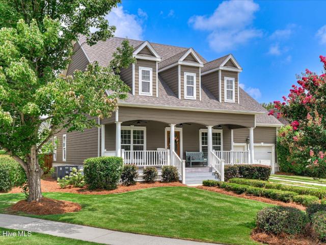 906 Nerium Trail