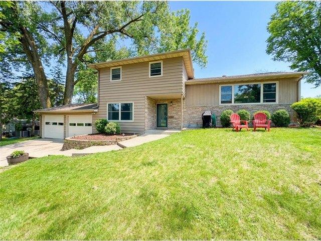906 S Whitford St, Fergus Falls, MN 56537