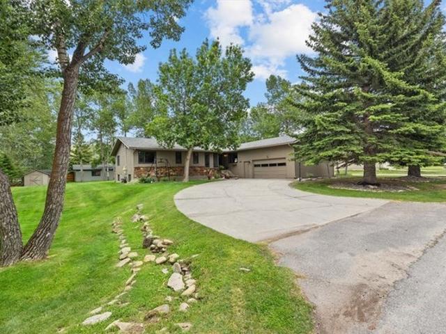 906 S Adams Ave, Red Lodge, MT 59068
