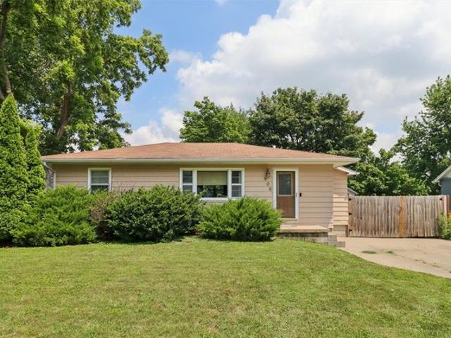 906 S Boone St, Sheldahl, IA 50243
