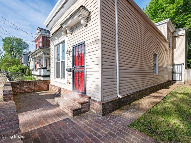 906 S Shelby St