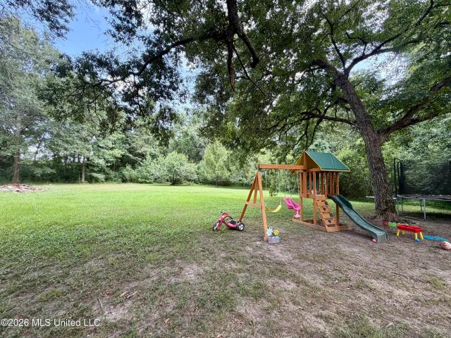 906 Smith Lake Road