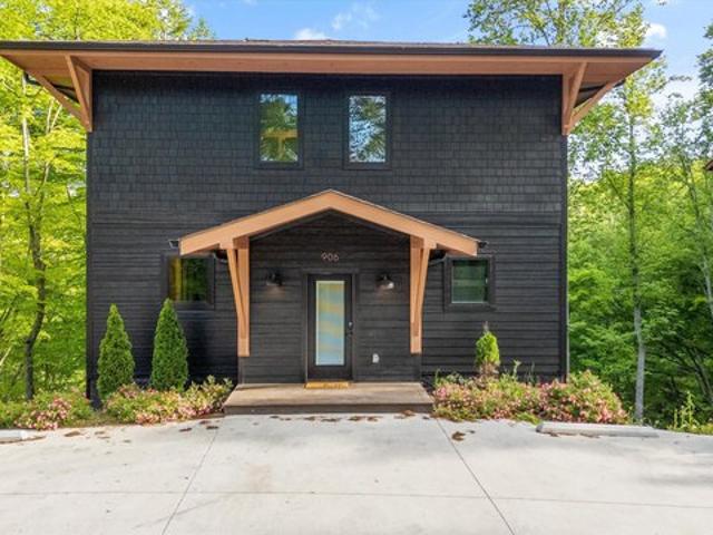 906 Saddle Creek Way, Sevierville, TN 37862