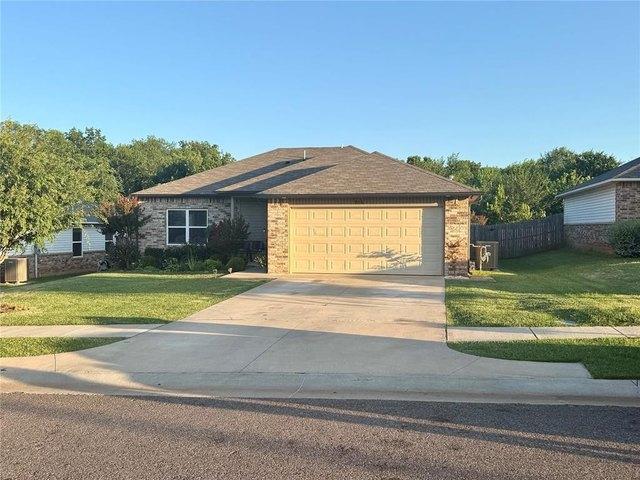 906 River Run Dr, Noble, OK 73068