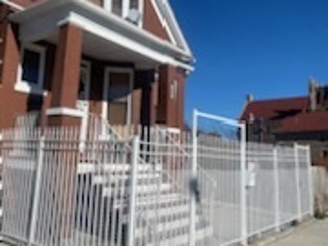 906 W 71st St, Chicago, IL 60621 | MLS #12538 | Compass