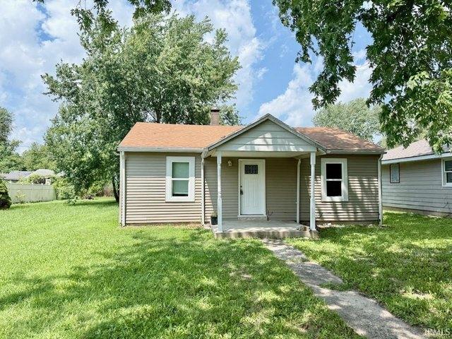 906 W 16th St, Muncie, IN 47302