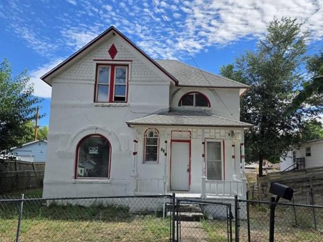 906 W 1st St, Florence, CO 81226