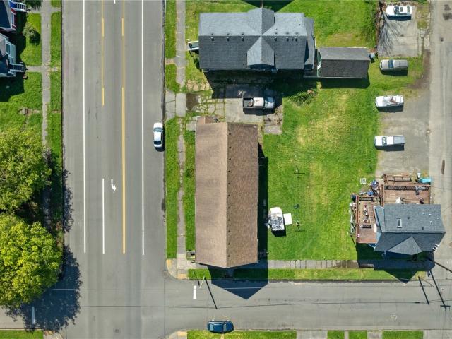 906 W Market Street