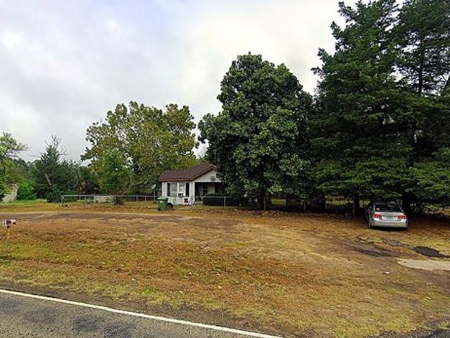 906 W Rusk St Unit W, Mount Enterprise, TX 75681