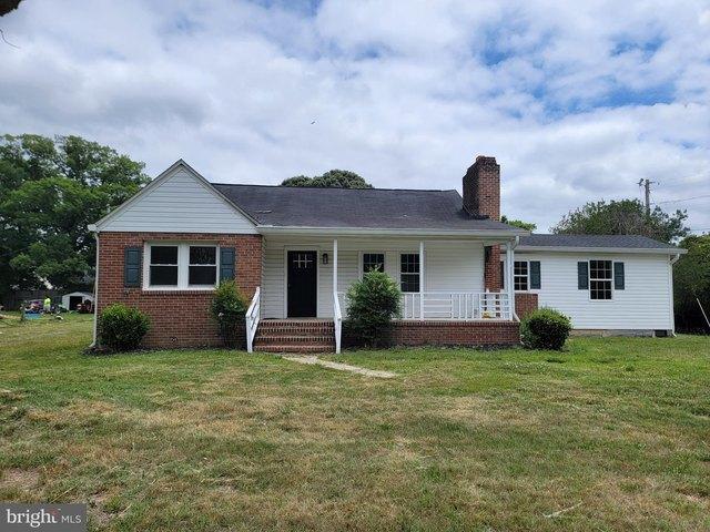 906 Washington Ave, La Plata, MD 20646