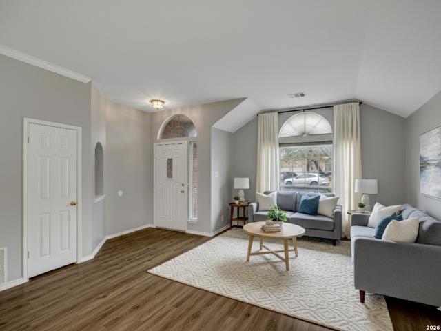 906 Visor Dr, San Antonio, TX 78258 | MLS #1938 | Compass