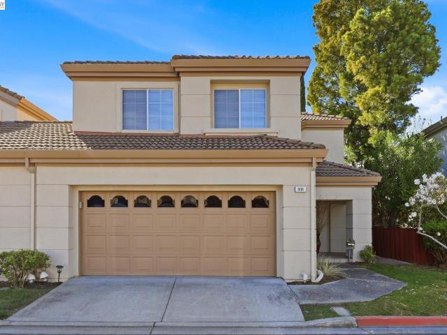 906 Vista Pointe Dr