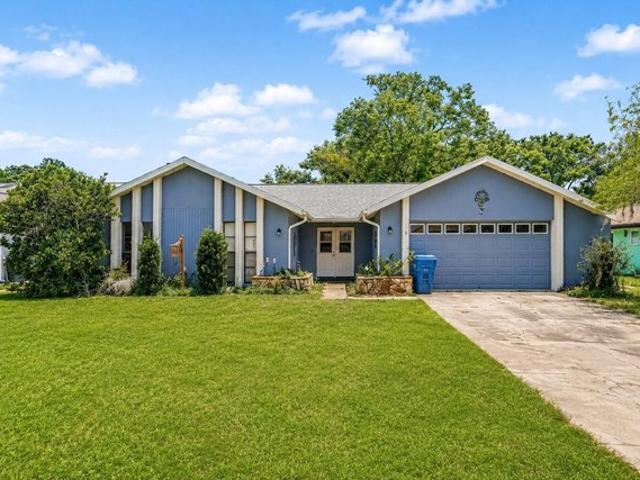 9074 Heather Blvd, Weeki Wachee, FL 34613