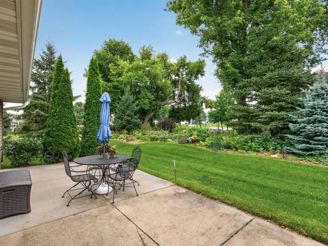 9076 th Street W