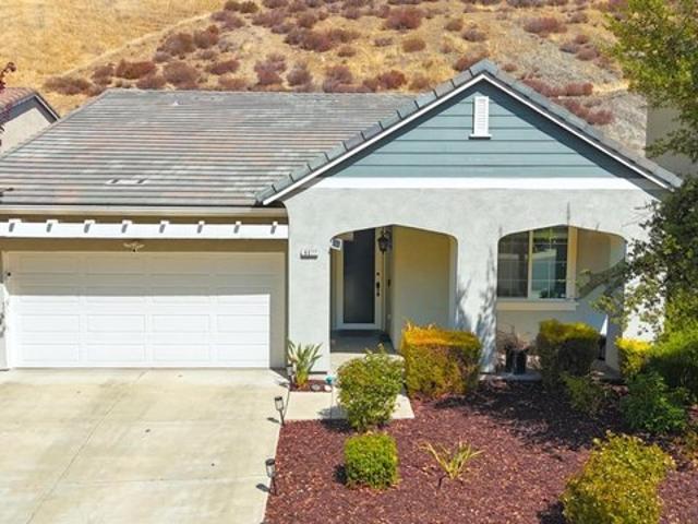 9077 Golf Canyon Dr, Patterson, CA 95363
