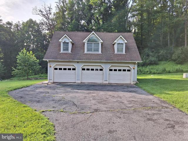 9078 Knoll Run Lane