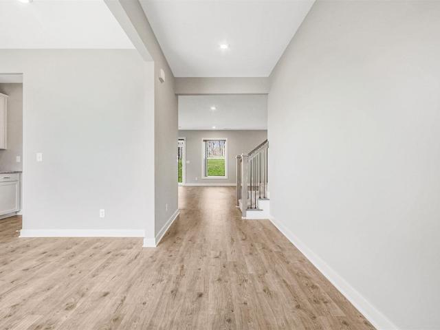 9079 Sunflower Lane