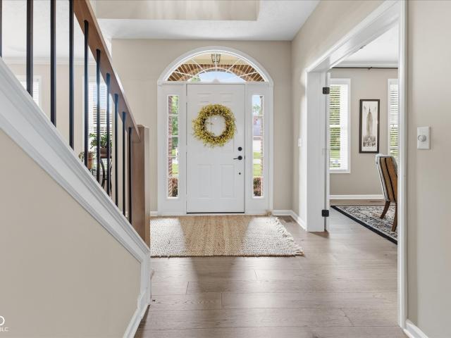 9070 Iris Lane