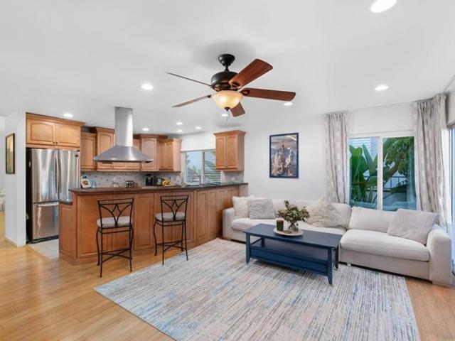 9070 Rowlett Ave, San Diego, CA 92129