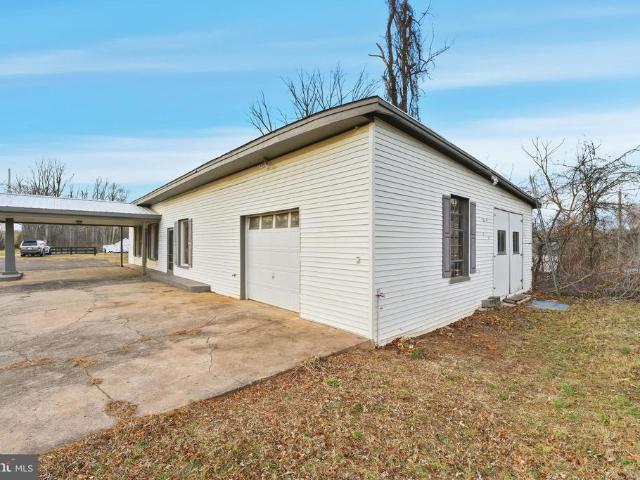 9071 Sperryville Pike