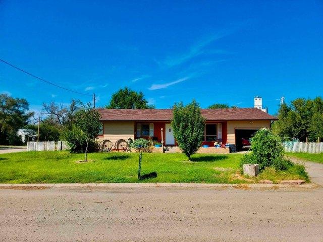 907 Cardinal Dr, Bogue, KS 67625
