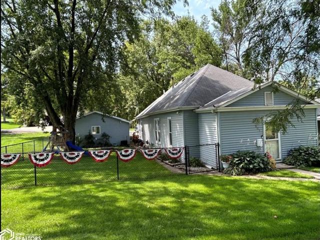 907 Cedar St, Atlantic, IA 50022