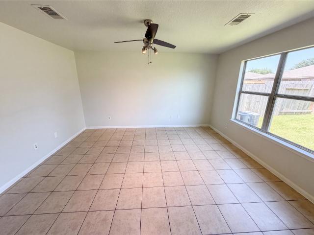 907 Amaryllis Road