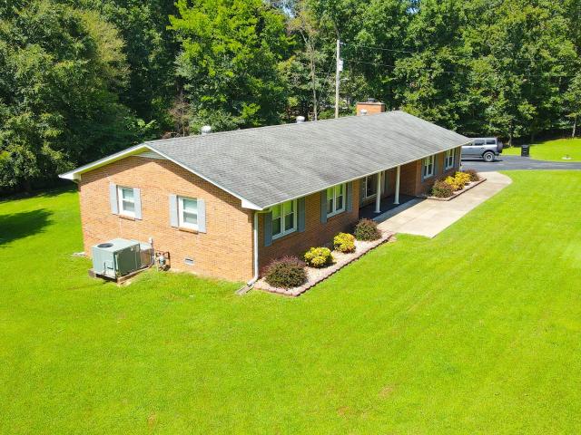 907 Asbury Dr