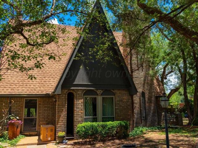 907 Broadmoor St, Amarillo, TX 79106