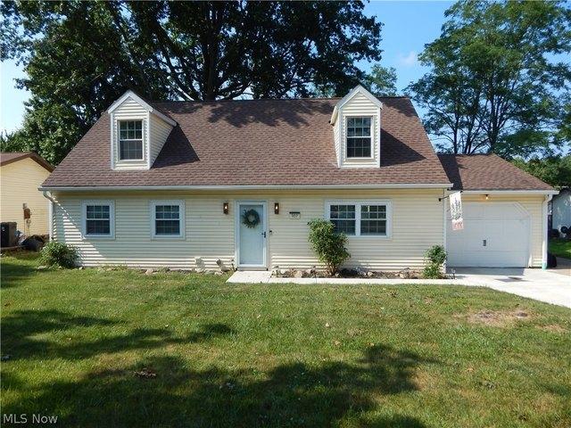 907 Bunker Hill Rd, Medina, OH 44256