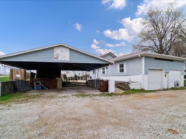 907 E Locust Street