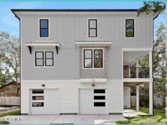 907 Fourth St S, Carolina Beach, NC 28428