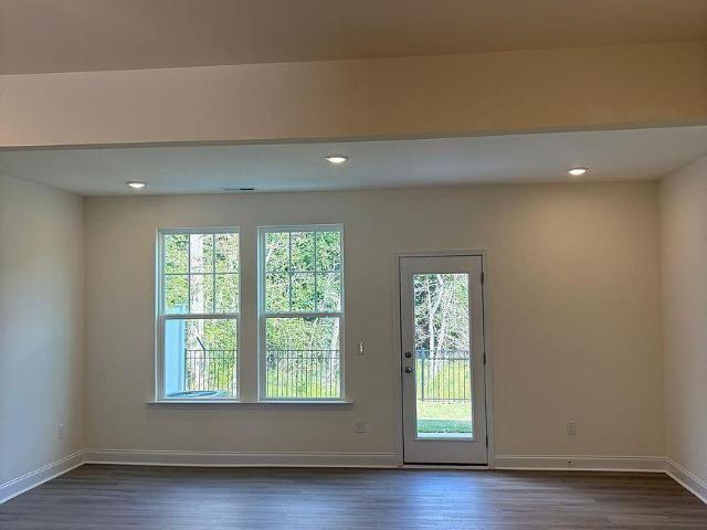 907 Kensley Grv Lane