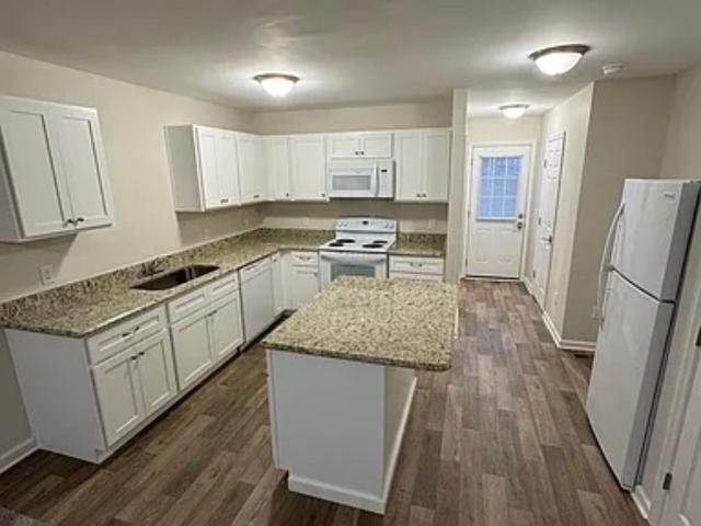 907 H Freeman St, Unit H, Lafayette, TN 37083 | MLS #3165 | Compass
