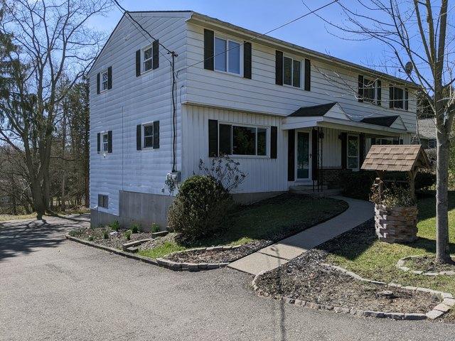 907 Hooper Rd, Endwell, NY 13760