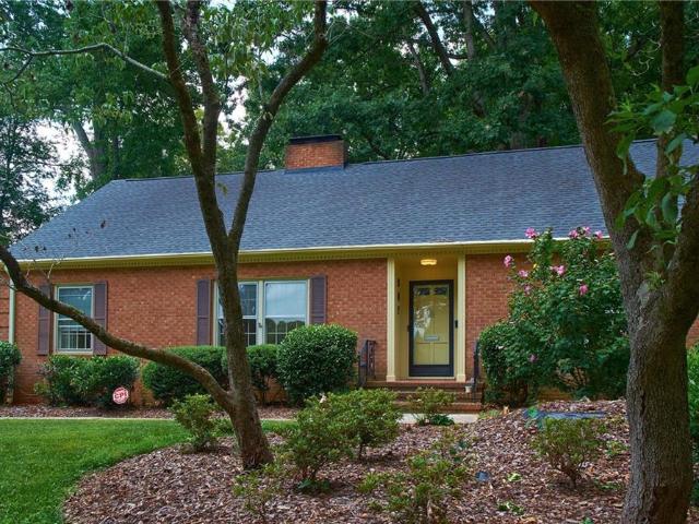 907 Onslow Drive
