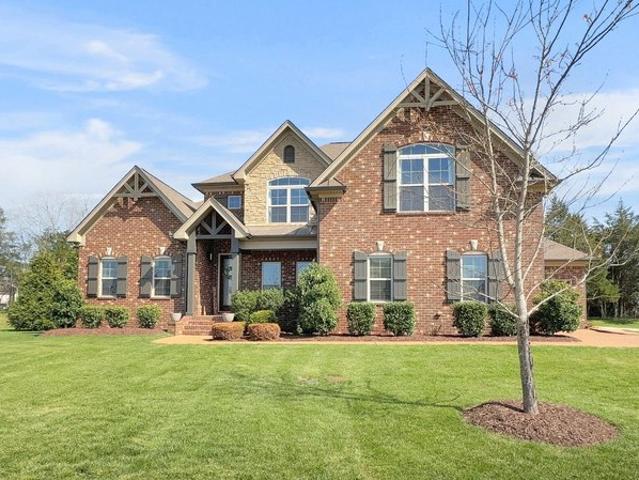 907 Larkspur Ln, Lebanon, TN 37087