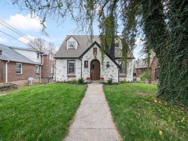 907 Myers Ave