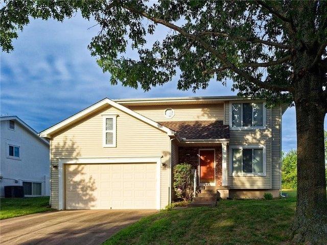 907 N 92nd St, Kansas City, KS 66112