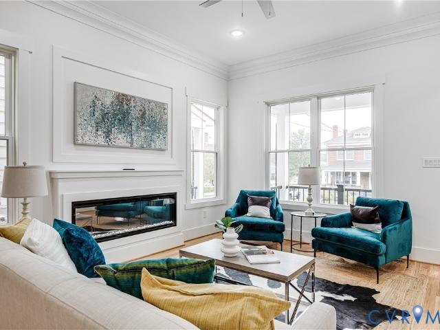 907 N 36th Street