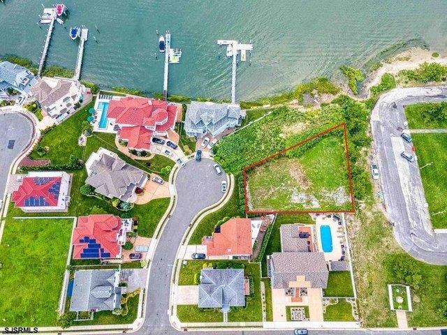 907 N Burghley Ave, Ventnor, NJ 08406