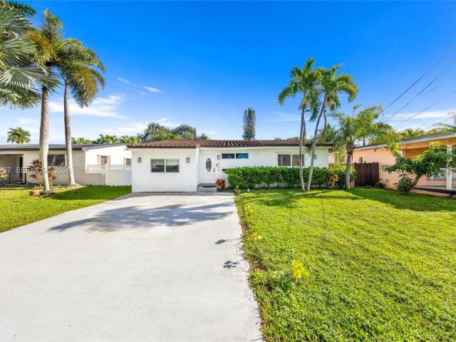 907 N Park Rd, Hollywood, FL 33021 | MLS #A11966 | Compass