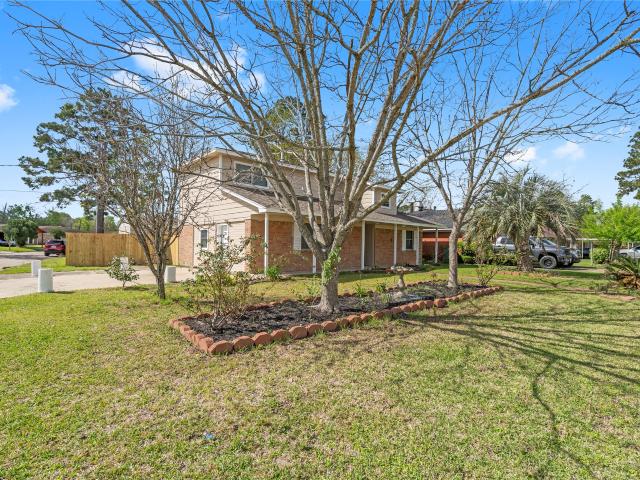 907 Northbend Dr, Baytown, TX 77521 | MLS #46594 | Compass