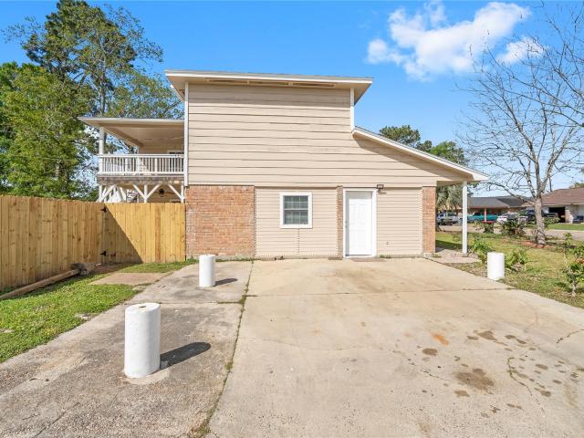 907 Northbend Drive