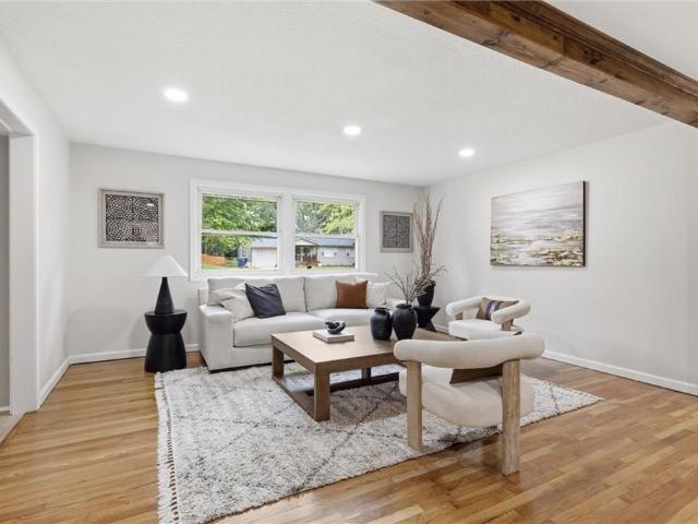 907 NE 61st Street