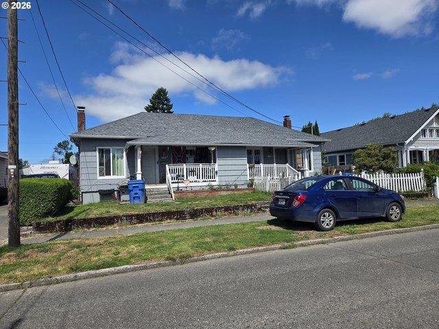 907 S 4th Ave, Kelso, WA 98626